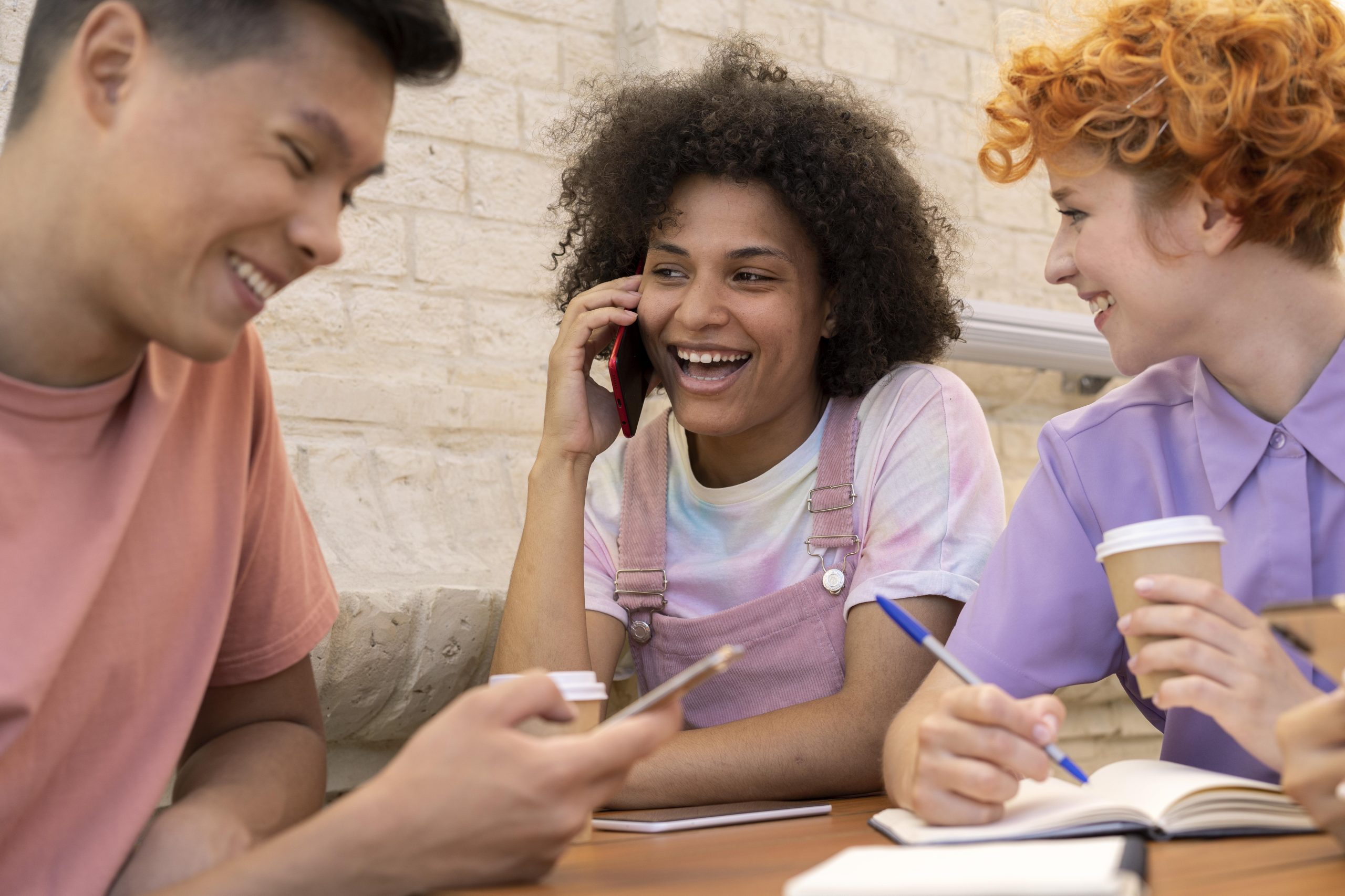 5 erros que escolas ainda cometem na comunicação com pais - Yup Chat